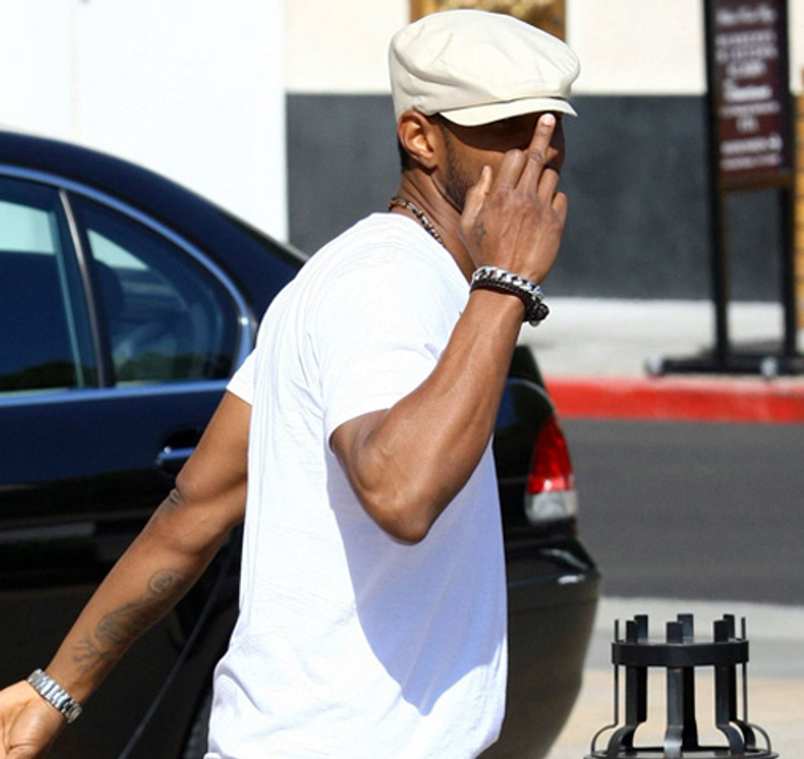 F**k You-Galerie: Stars zeigen den Mittelfinger! | F**k You-Galerie ...