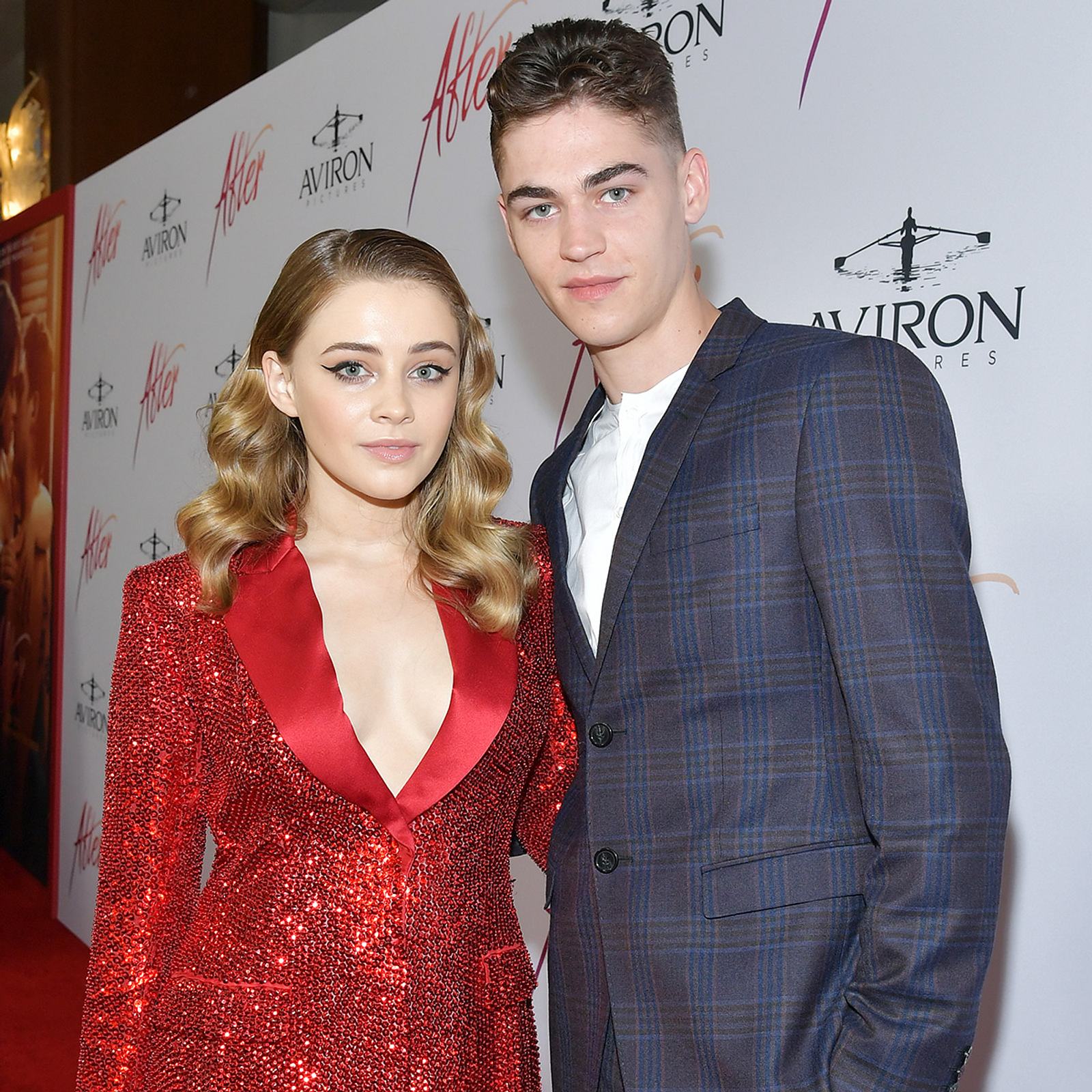 Stilvolle Hero Fiennes Tiffin Freundin Ein Blick Auf Die Mode Von Josephine Gilkisonfeed