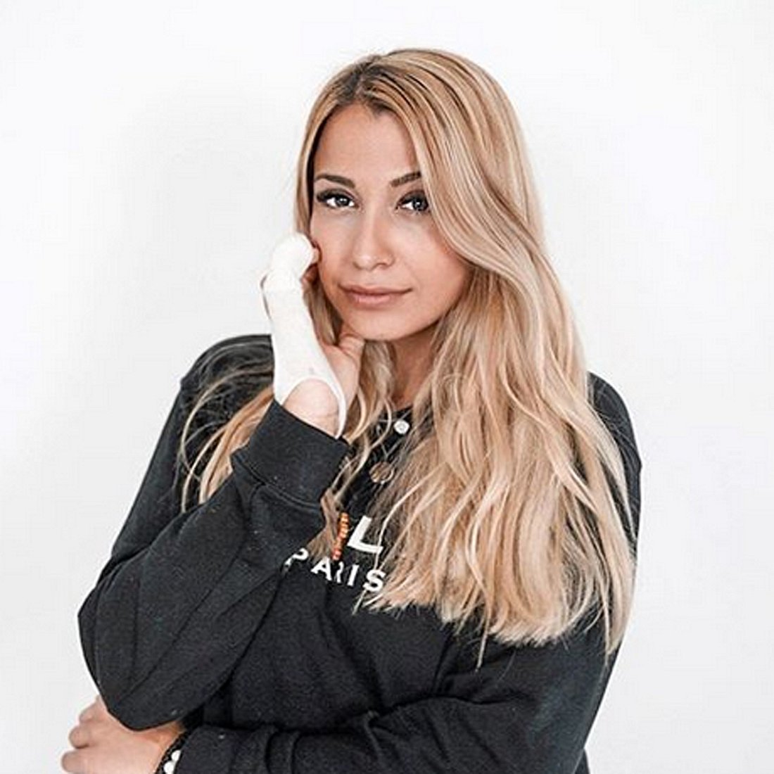 „BTN”-Star Jenefer Riili: Finger abgeschnitten! | BRAVO