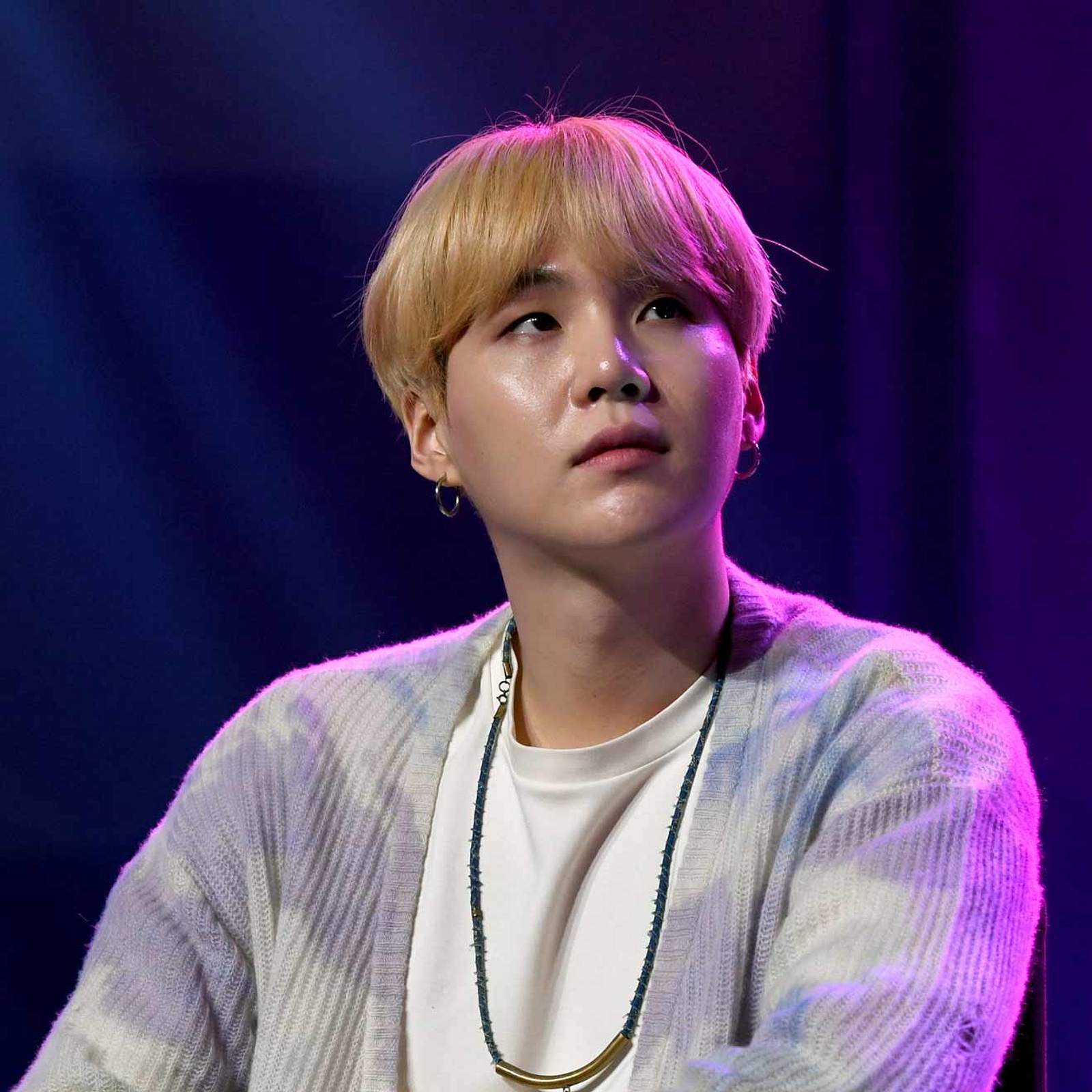 BTS-ARMY: Was macht Suga im Kofferraum? | BRAVO