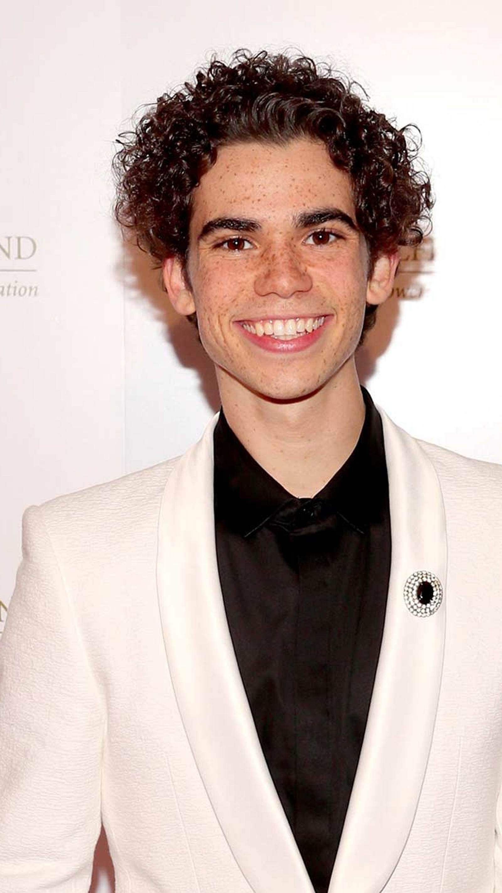 Cameron Boyce Danser Bare Barn The Transformation Of Cameron Boyce