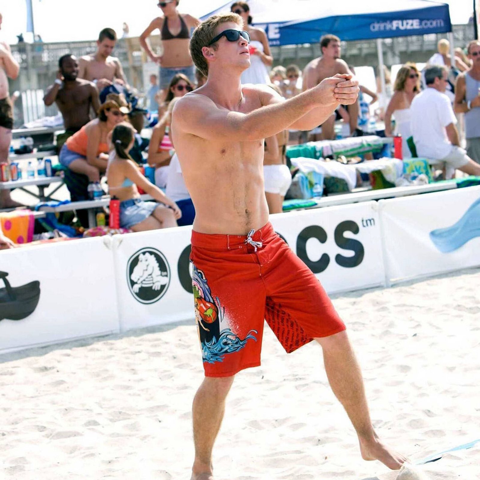 Liam Hemsworth Stranden