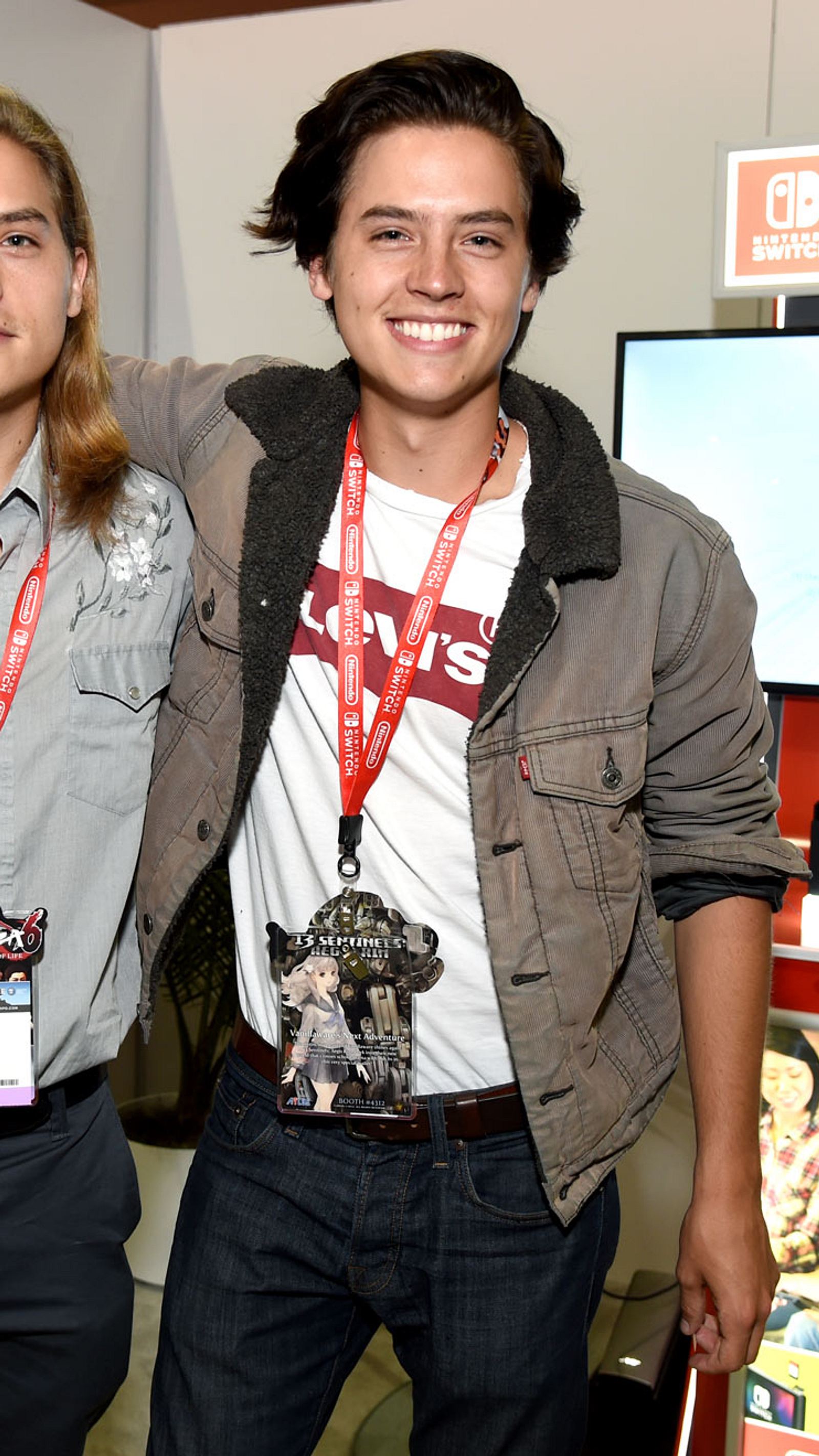 Cole Und Dylan Sprouse Jetzt Cole Sprouse Und Dylan Sprouse Nehmen Am