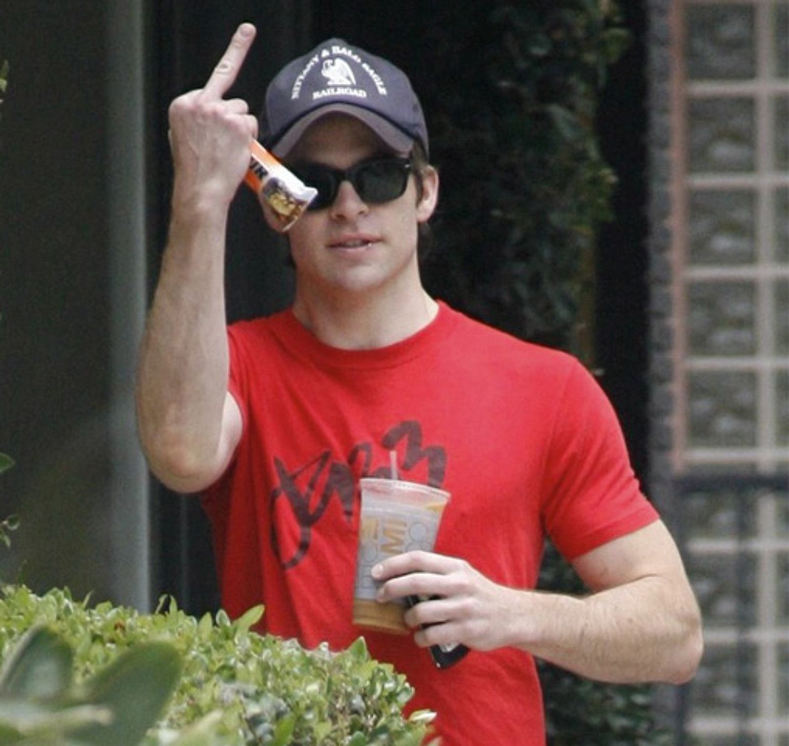 F**k You-Galerie: Stars zeigen den Mittelfinger! | F**k You-Galerie ...