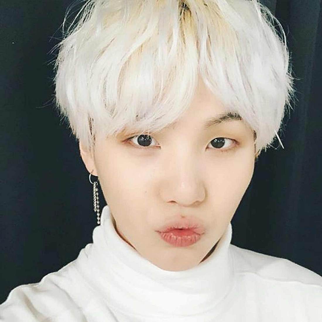 Suga | Die coolsten Haar-Styles von BTS | BRAVO