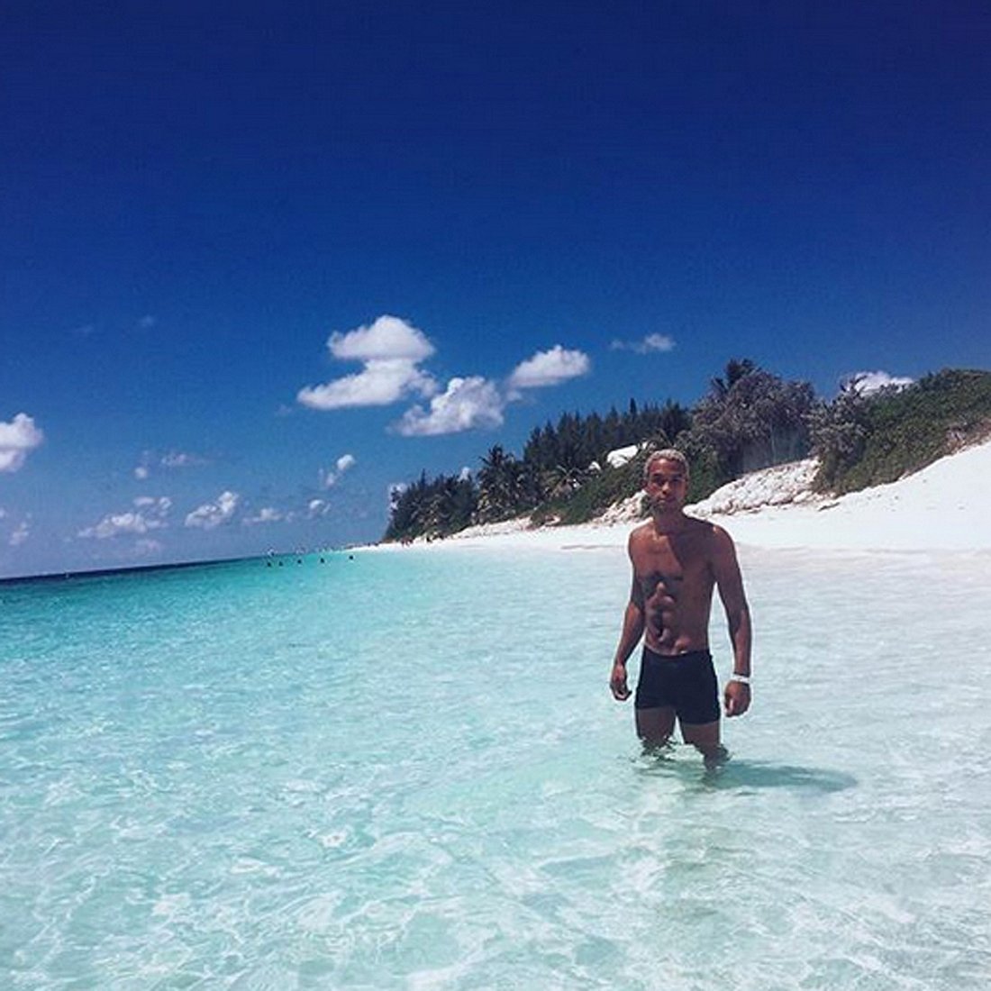 YouTuber Simon Desue | Die Luxus-Urlaube der Influencer | BRAVO