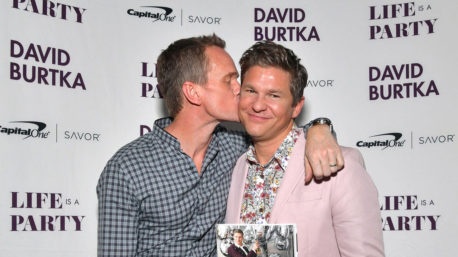 Bacio Tra Partner Neil Patrick Harris