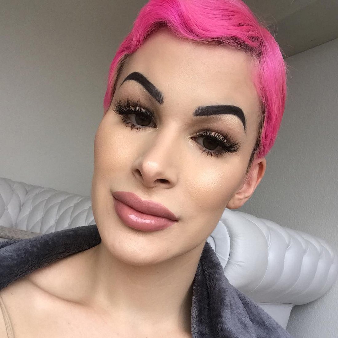 Transgender-Stars: Raffaela Zollo | Diese Stars sind Transgender | BRAVO