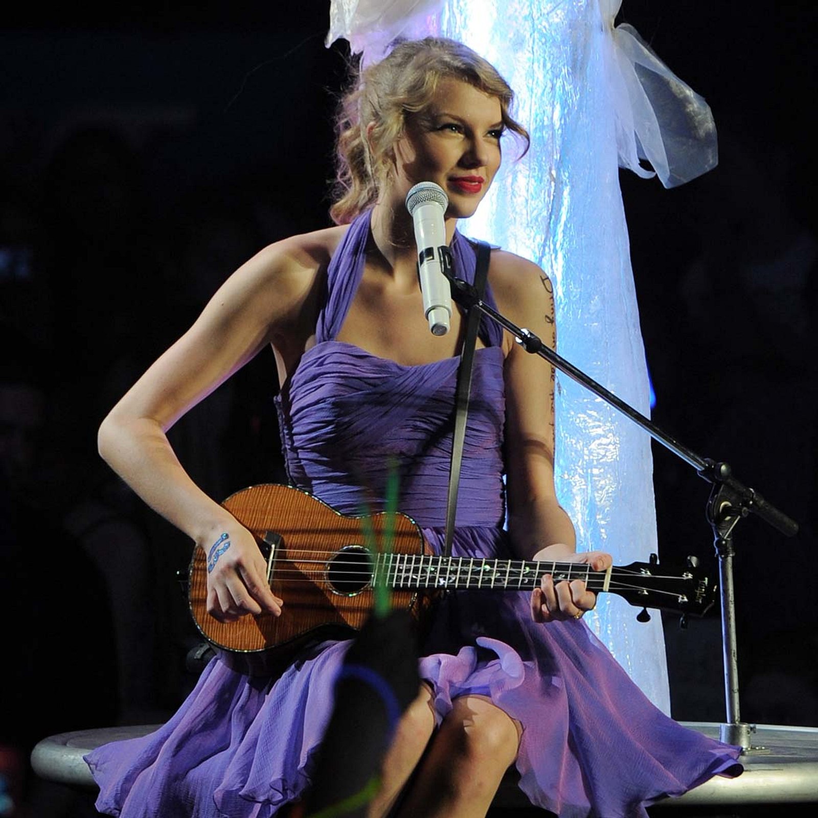 Disney-Plus-Serien und -Filme: Folklore: The Long Pond Studio Sessions ...