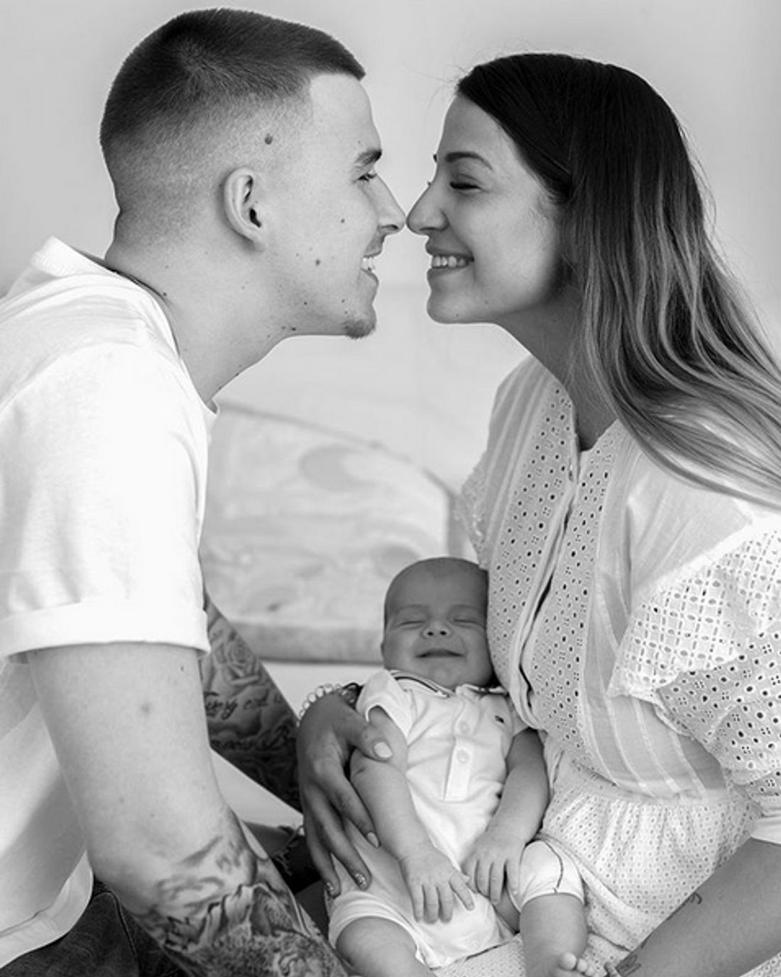 Jenefer Riili & Matthias Höhn: Baby Milan hat Stalker | BRAVO