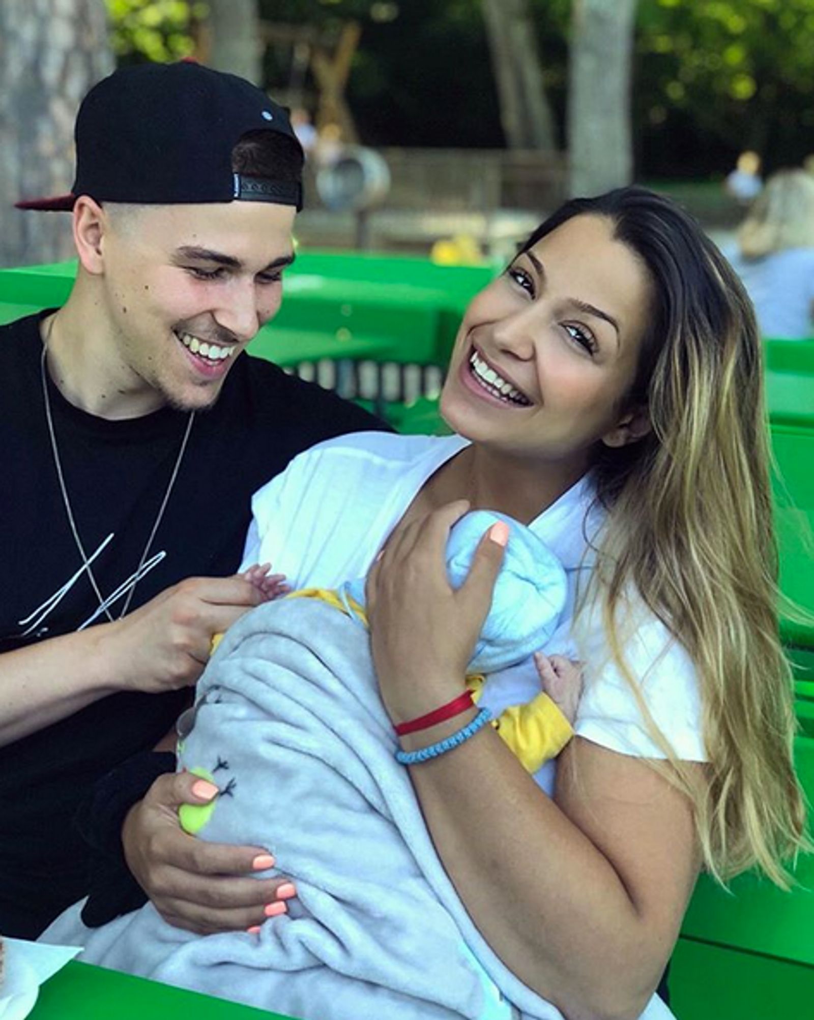 Jenefer Riili und Matthias Höhn: Mit dem Baby in die Notaufnahme! | BRAVO