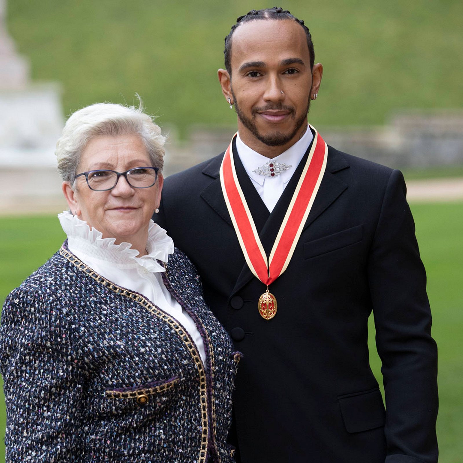 Lewis Hamilton heißt bald ganz anders: Herzzerreißender Grund | BRAVO