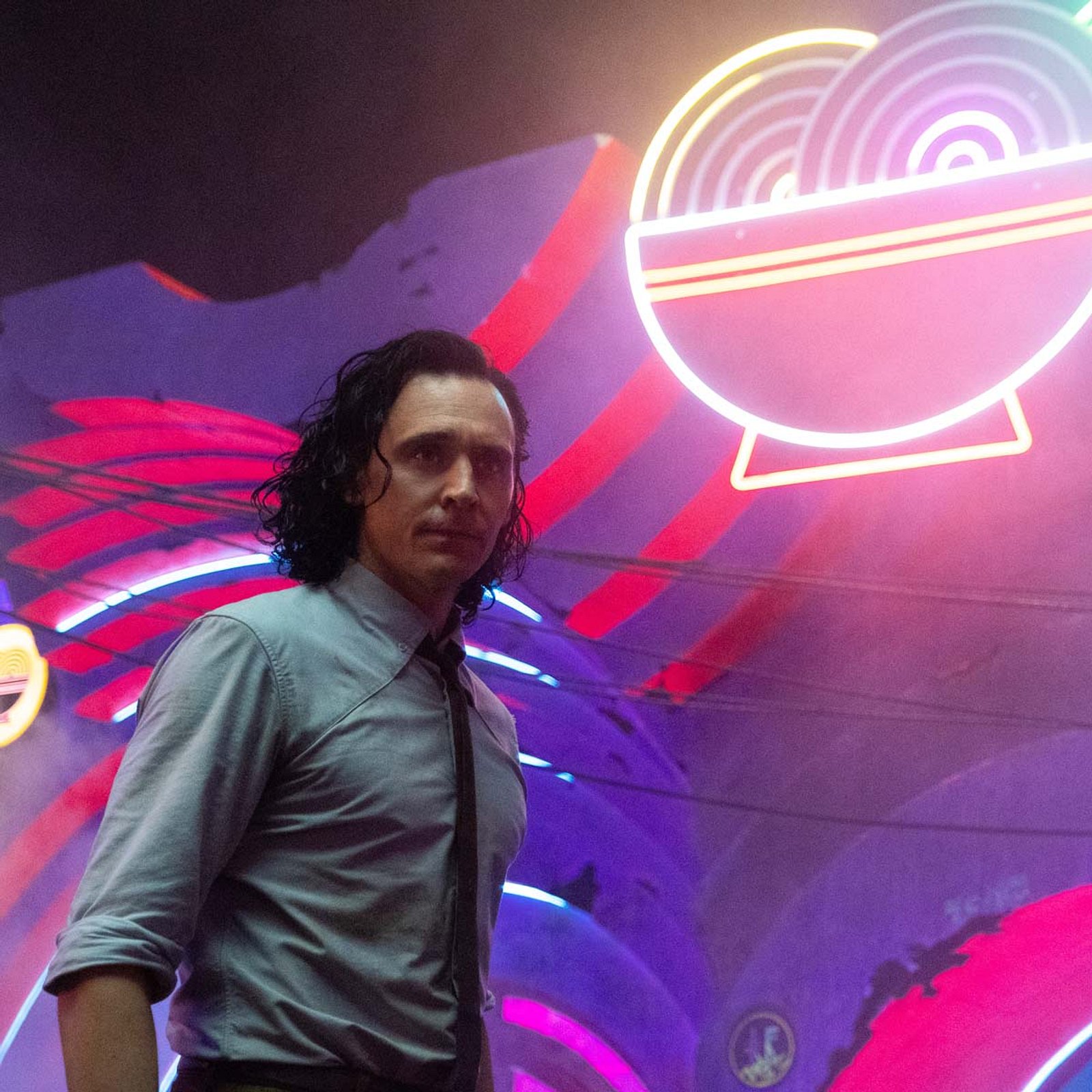„Loki“: Was wird aus seiner Bisexualität? | BRAVO
