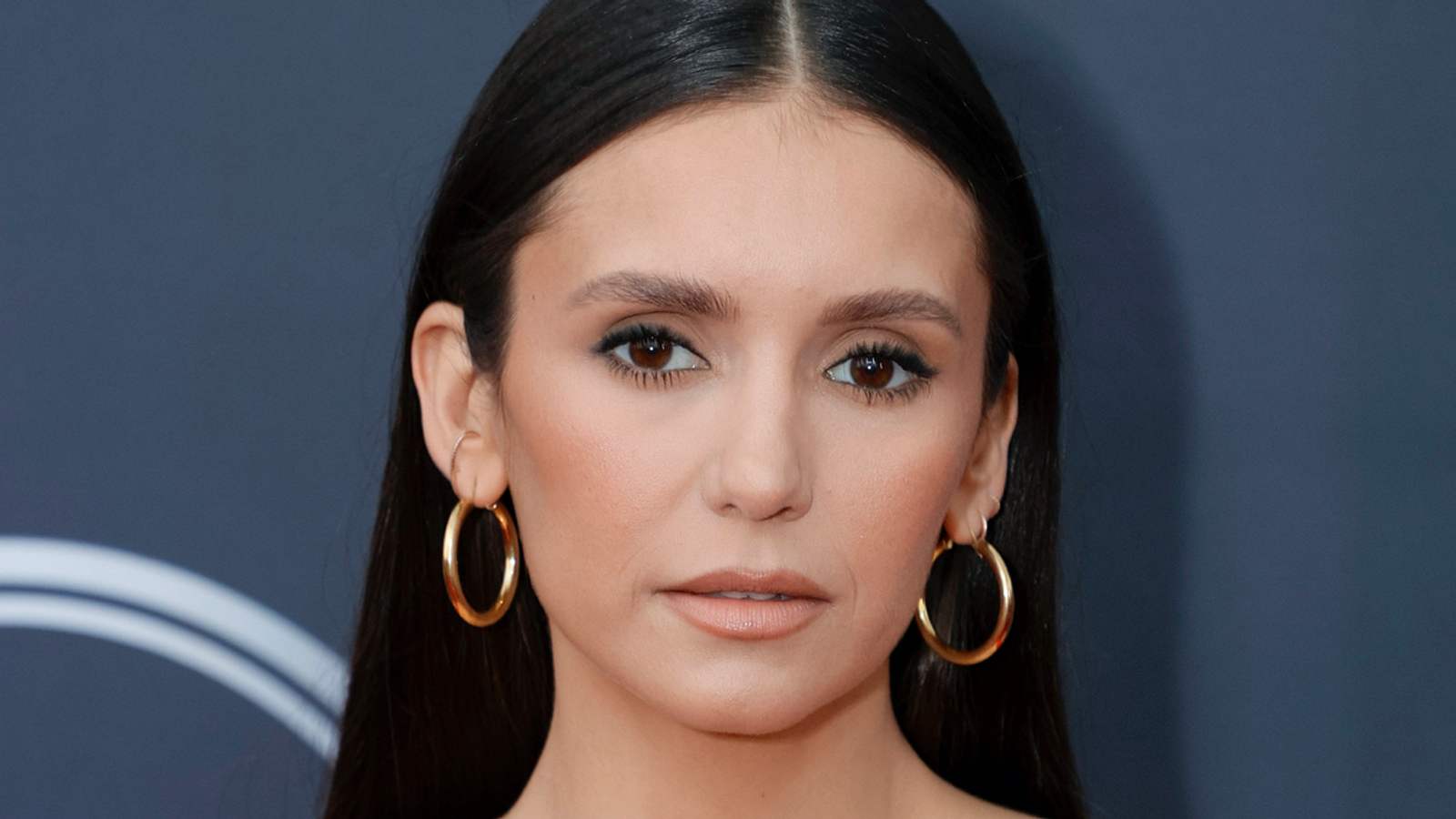 Nina Dobrev I Arenaen
