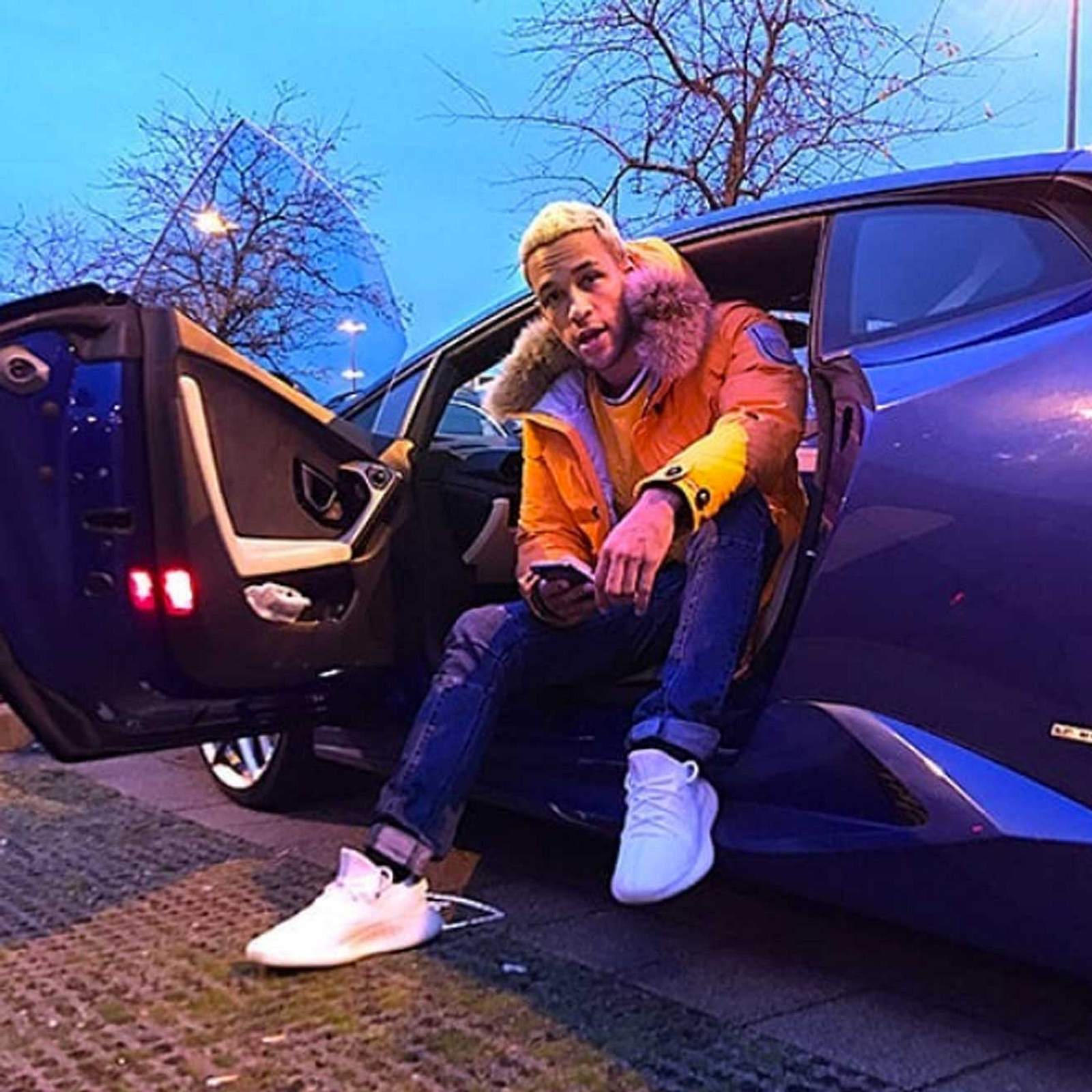 Simon Desue erfüllt sich seinen Traum | So viel geben Stars und ... Simon Desue erfüllt sich seinen Traum | So viel geben Stars und ...