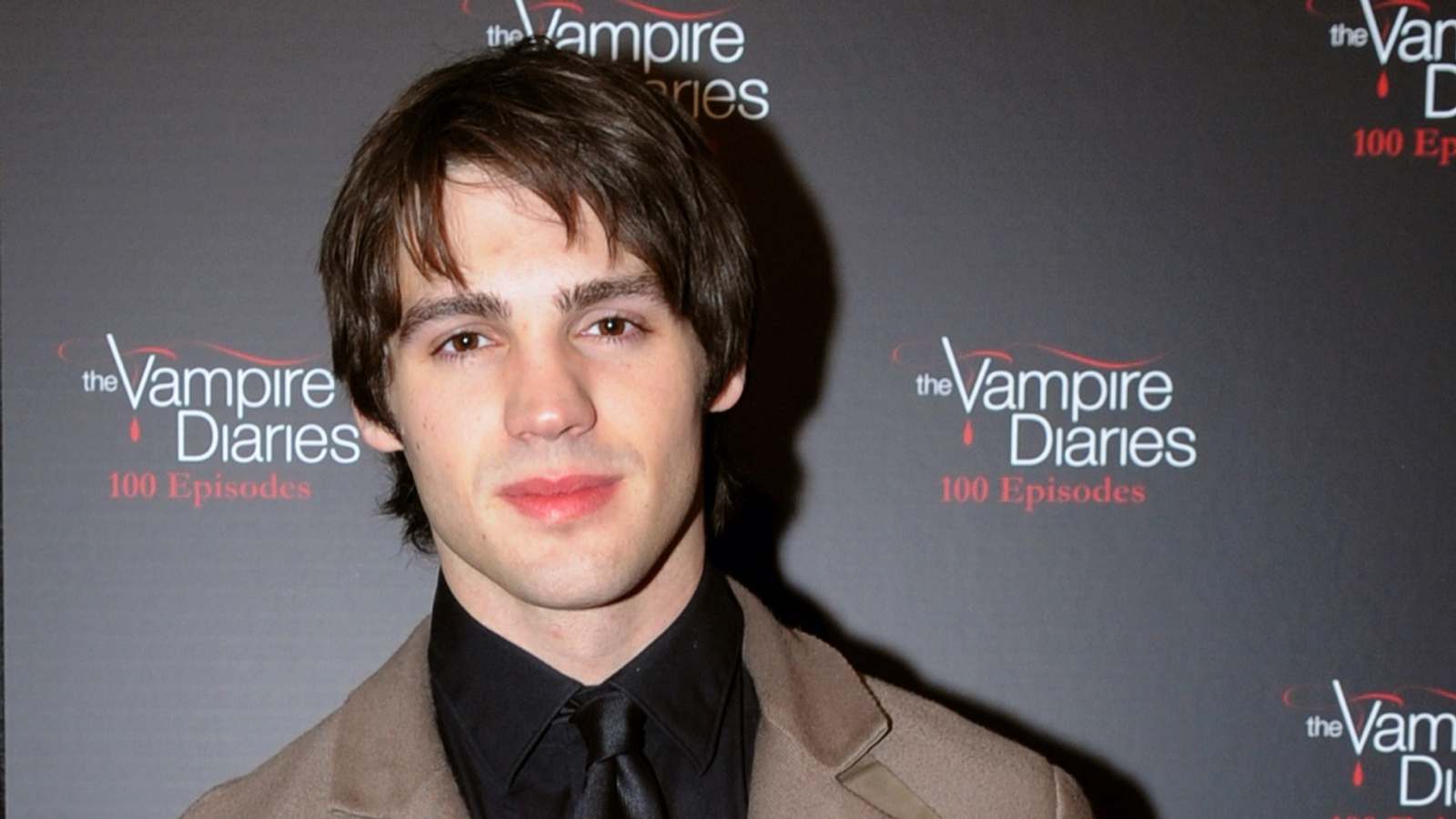 Elena En Jeremy Gilbert Jeremy Gilbert | Wiki | TVD Amino