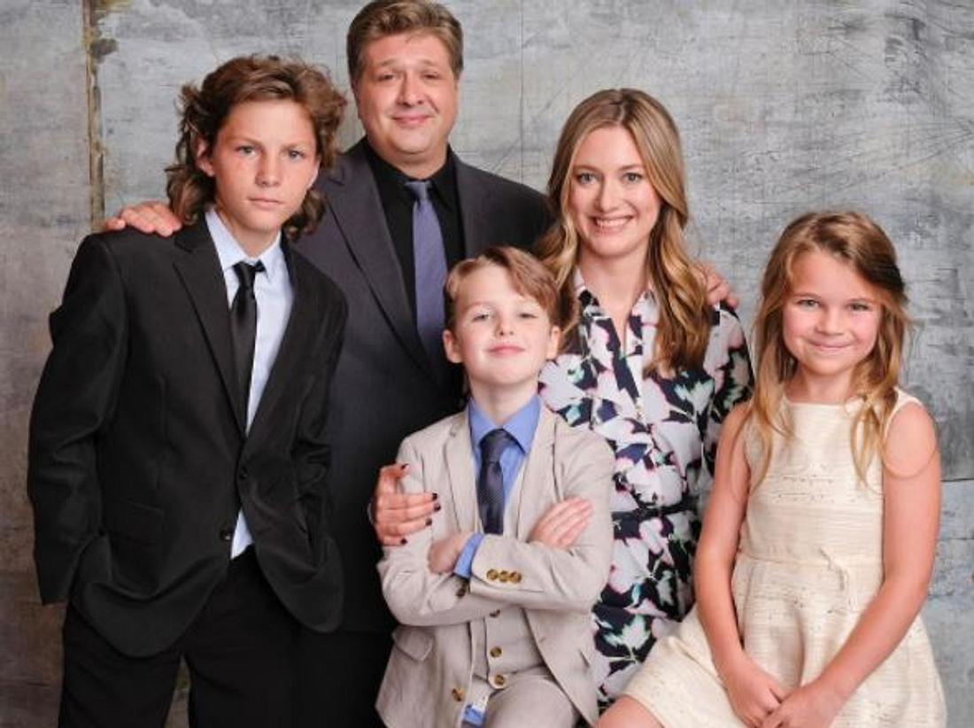 Young Sheldon A Cbs Original Series First Look Second Star Trek: The ...